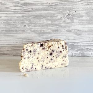 White Stilton with Blueberries – 100g – Liverpool Cheese Company